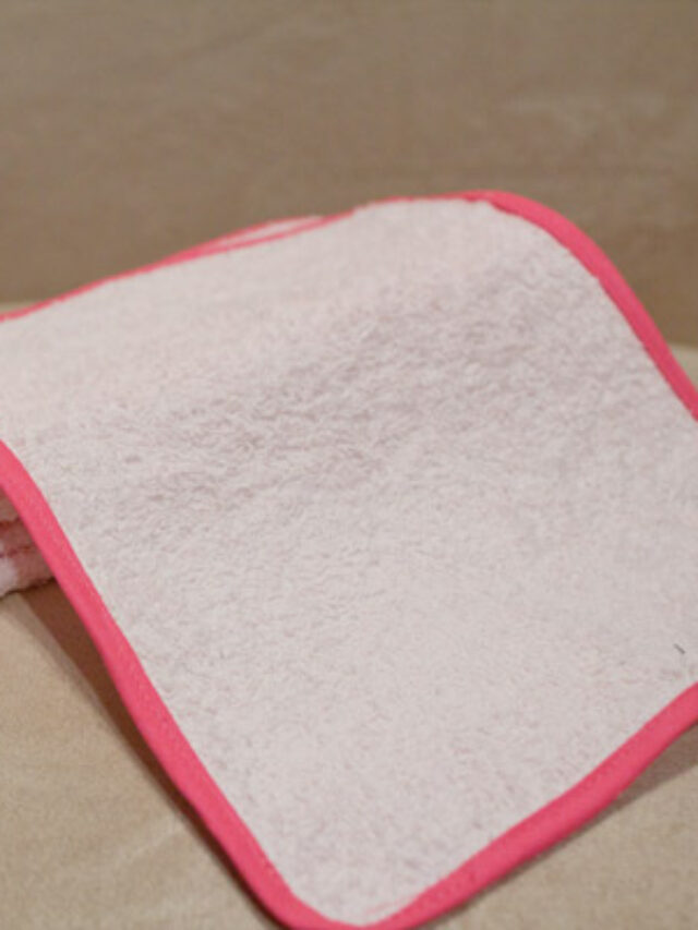 DIY Washcloth for Newborn Baby: Simple Tutorial - Home DIY, Design, and ...