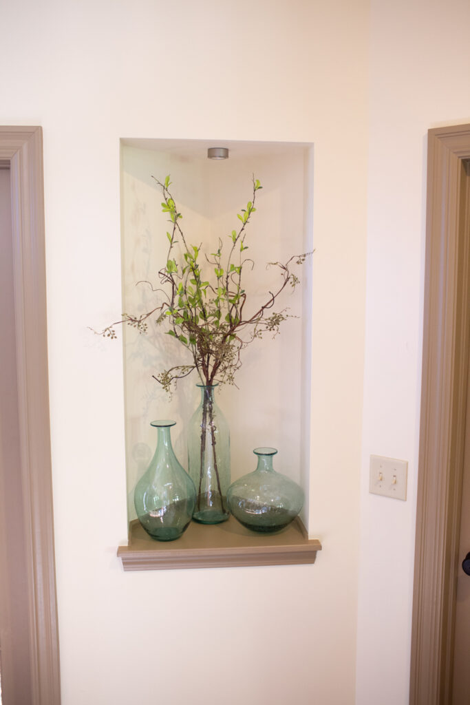 Benjamin Moore Simply Irresistible - Honest Review of Paint Color