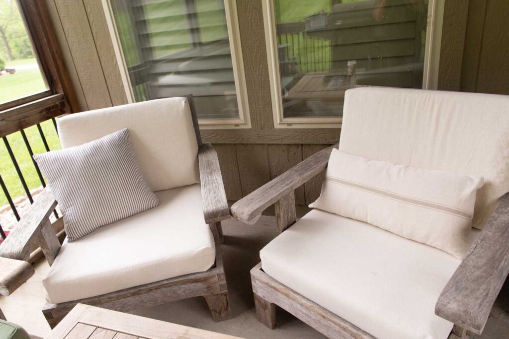 DIY Outdoor Cushion Covers with Zipper Tutorial (Easy & Cheap)