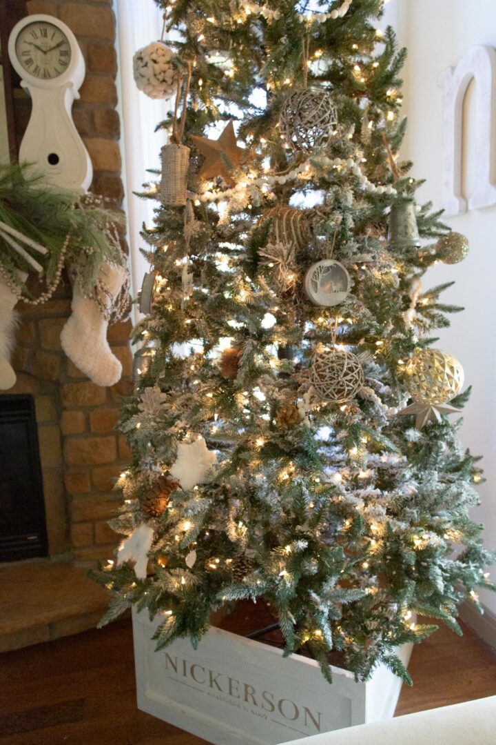 How to Make a Christmas Tree Collar (Step by Step with pictures)