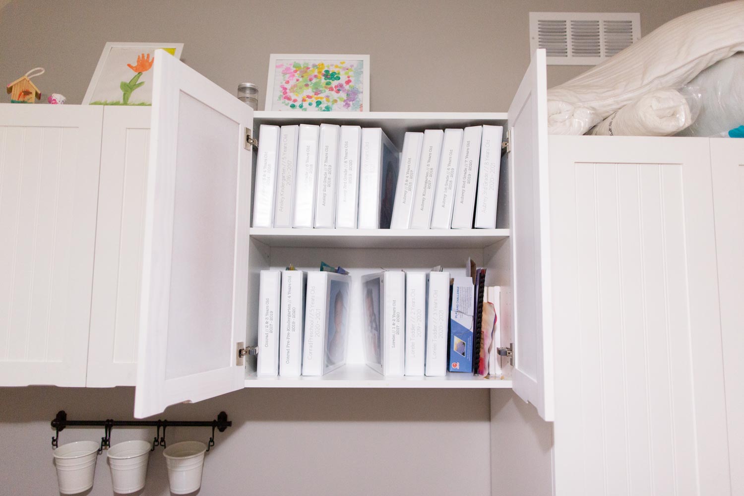 Simple Way to Organize Kid's School Work and Art Projects (Seriously Easy)