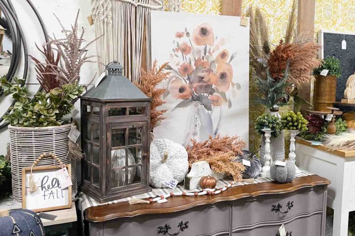 9 Easy Steps to Decorating a Console Table for Fall and Autumn